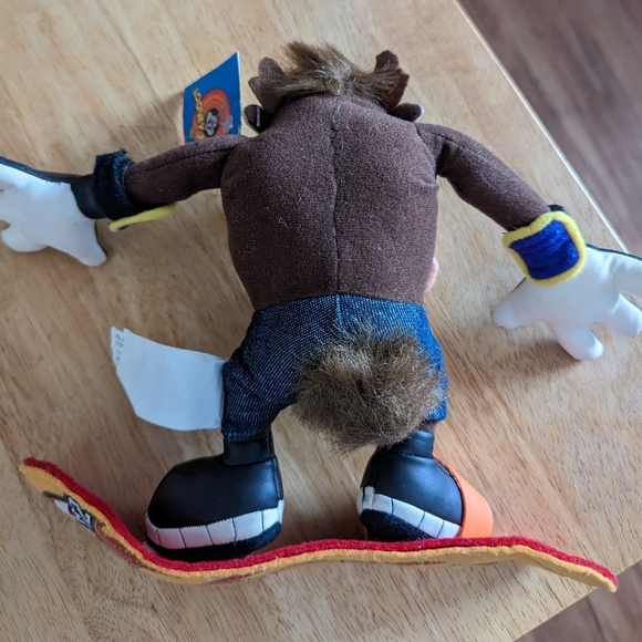 Warner Bros. | Toys | Warner Bros Taz Tasmanian Devil On Snowboard 2 ...